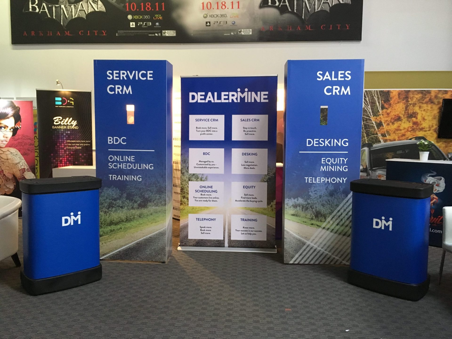 Vinyl Signs & Displays In Toronto | Best Displays & Graphics