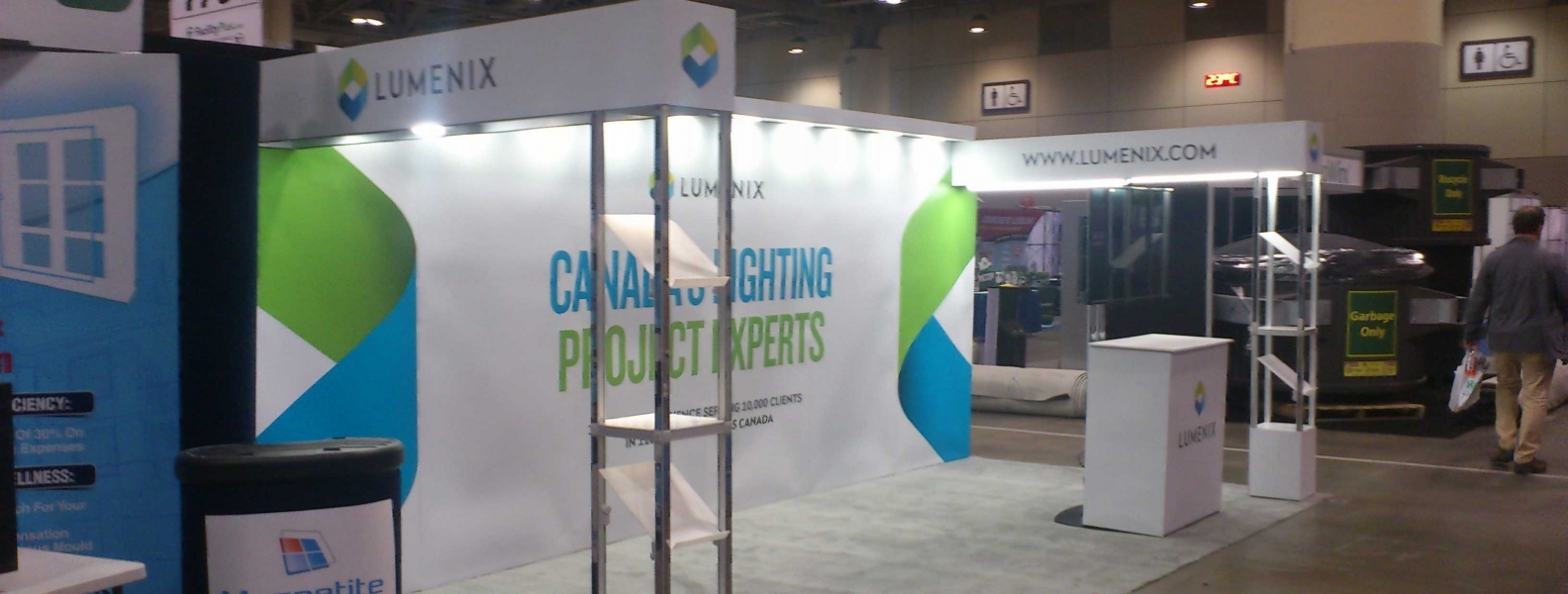 A Guide To The Benefits Of Blueprint Displays With Vinyl Graphics